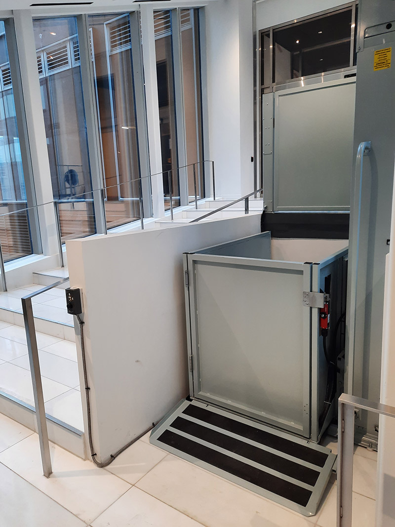 9 Benefits of a Portable Wheelchair Lift | Uppercut